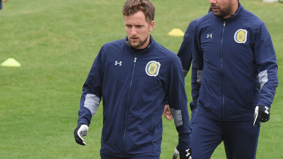 Cocca define hoy quién juega | Colazo o Almada estarán en la defensa ...