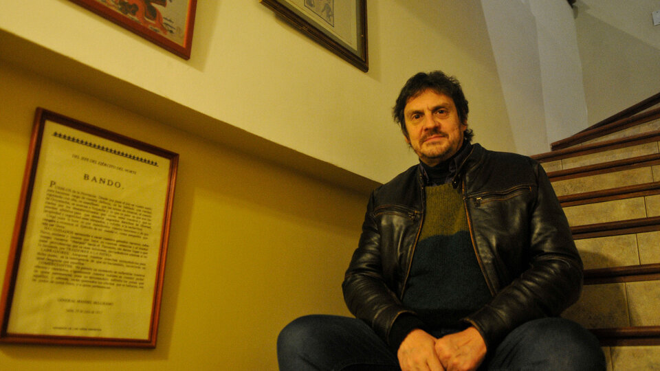 Felipe Pigna presenta Los grandes hechos mundiales y su repercusión en ...