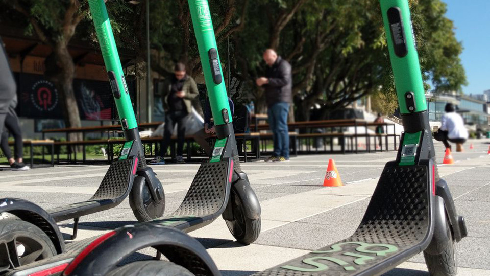 Regulan la circulación de monopatines y patinetas eléctricas | Luces y ...