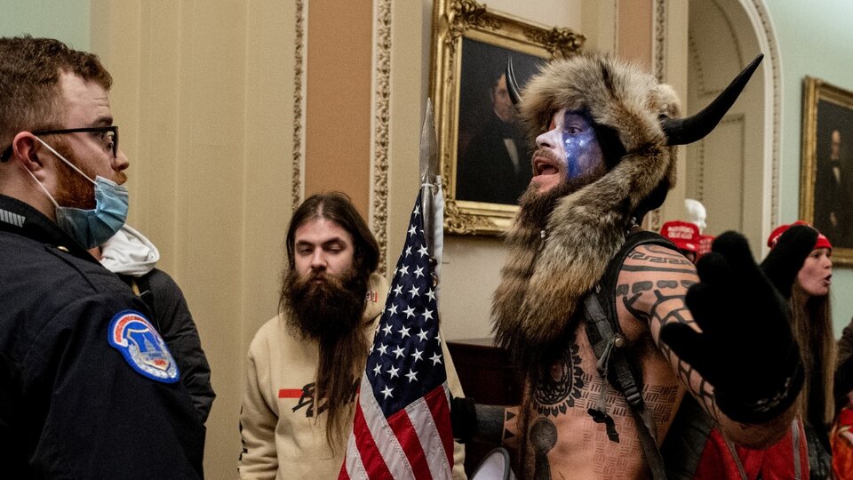 Quién es Jake Angelini, el seguidor de Trump que irrumpió en el ...