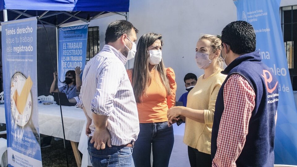 La Agencia Móvil llegó a más de 600 jóvenes | El Ministerio de Trabajo recorrió 30 localidades ...