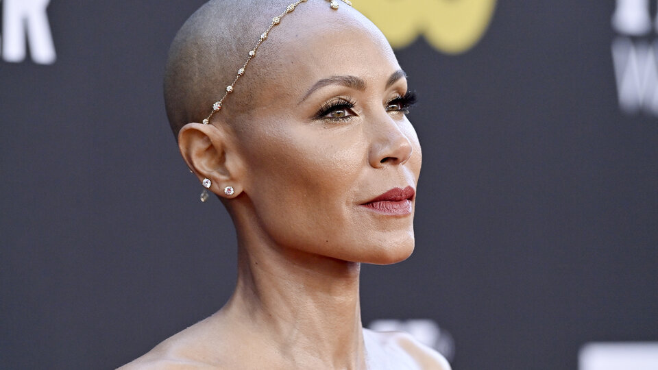 ¿Por qué es tan perturbadora una mujer sin pelo? | DEBATES | Página12