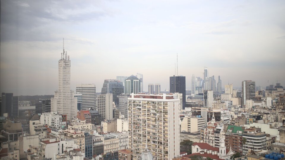 Una ciudad que se asfixia sola | El extractivismo urbano y la ...