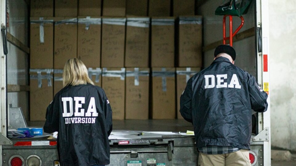 La DEA en Argentina: ¿hasta dónde llega su influencia? | Un libro ...