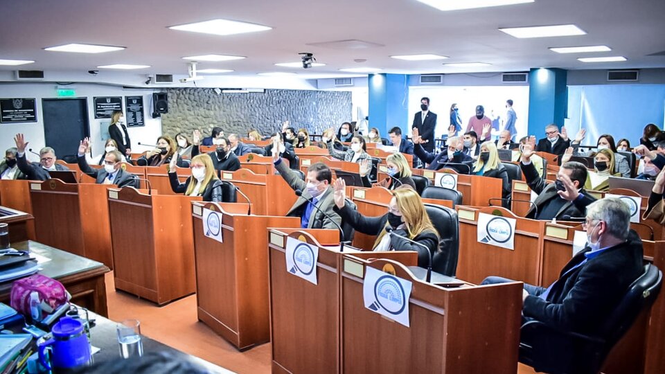 Media Sanción Al Proyecto De “ficha Limpia” De Funcionarios Públicos