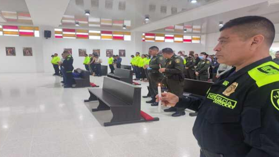 Colombia | Policía rinde homenaje a los siete agentes asesinados en ... Colombia | Policía rinde homenaje a los siete agentes asesinados en ...