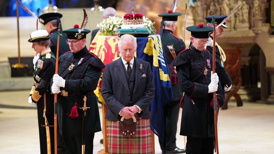 Quieren convertir el castillo donde murió la reina Isabel II en un ...