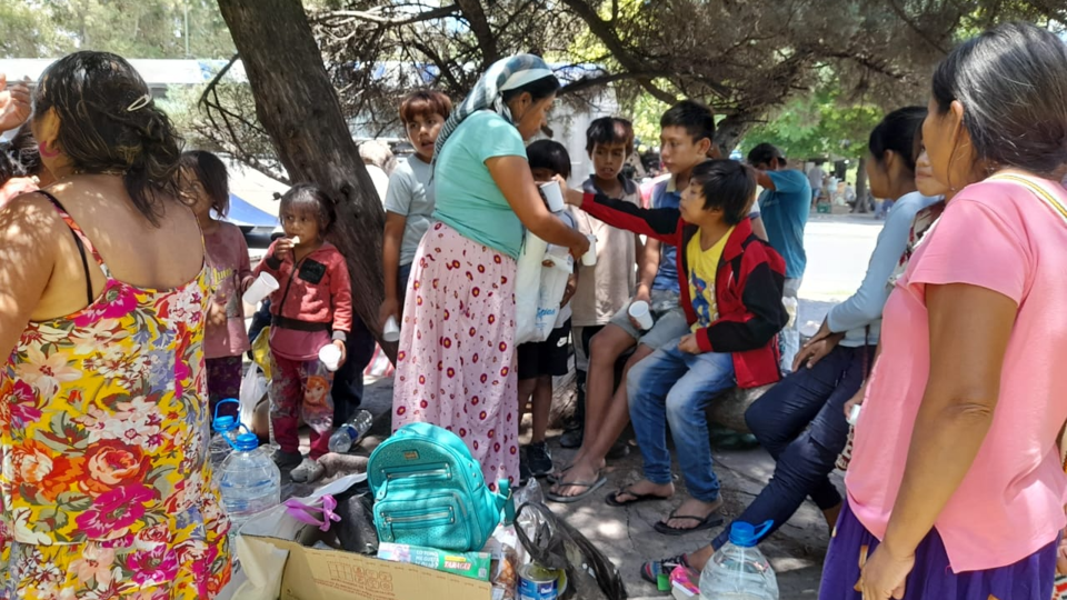 Familias wichí trajeron sus reclamos a la ciudad de Salta | Enseñanza ...