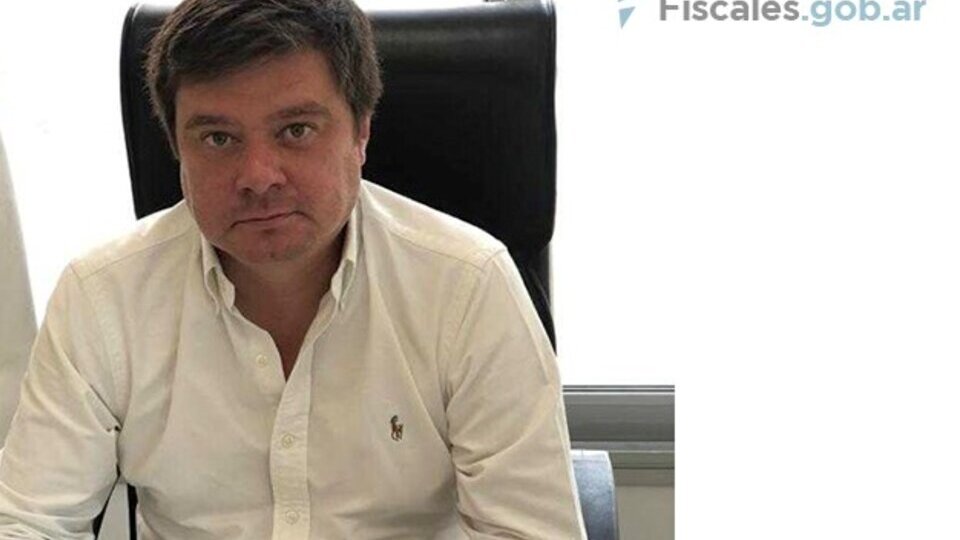 Trabajadoras de la Justicia reclaman continuidad en el jury al fiscal ...