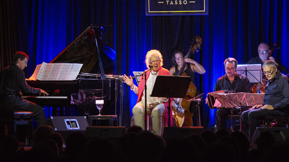 Susana Rinaldi: alguien le dice al tango en el Torcuato Tasso | "La ...