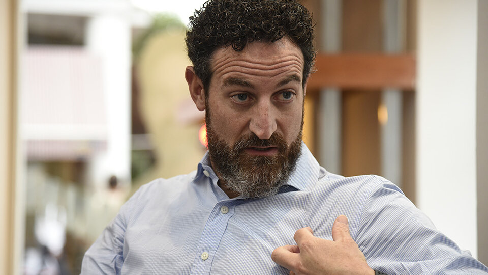 “En mi cabeza hay otra Rosario” | Entrevista a Roberto Sukerman, precandidato a intendente ...