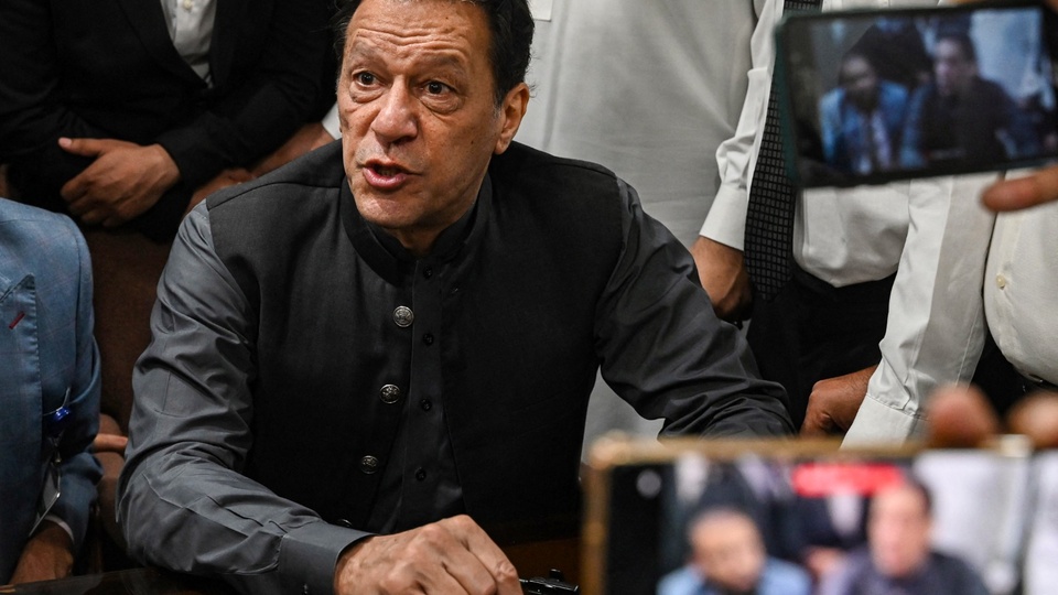 Imran Khan Condenado A 10 Años De Cárcel El Ex Primer Ministro De