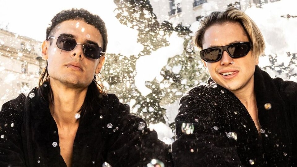 Ca7riel y Paco Amoroso anunciaron un show en el Movistar Arena ...