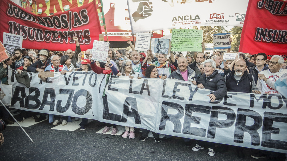 "Algunos sátrapas se vendieron al mejor postor" | Entrevista con tres ...