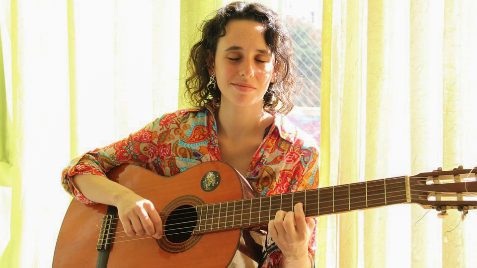 "En mis letras me siento una trovadora" | La artista multifacética ...