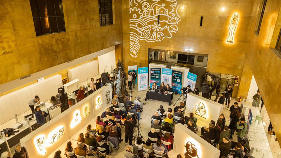 Toda la música para aprender y usar | Primera tutoría profesional de La Central Creativa ...