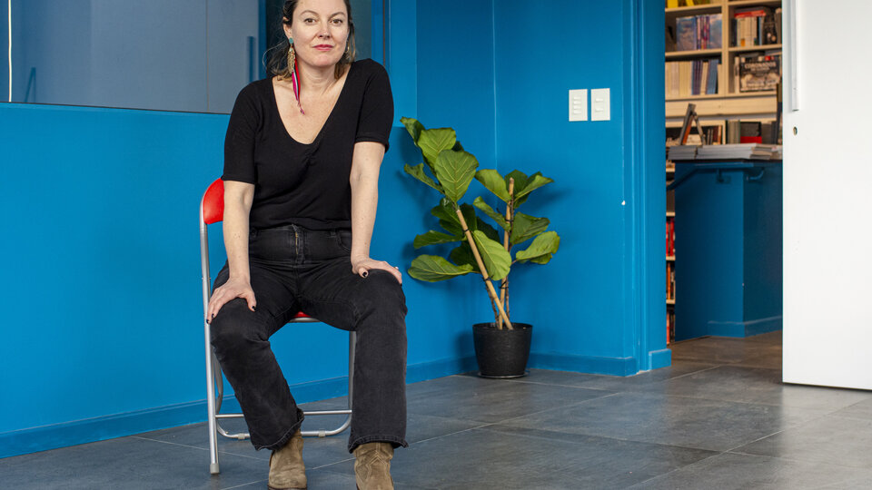 Constanza Michelson: "La hipnosis es creer que pensamos, pero estamos ...