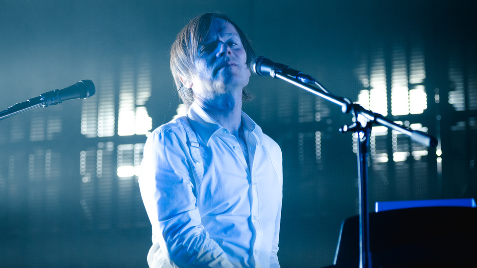 Air en el Movistar Arena: un poco de "playground love" francés | El dúo ...