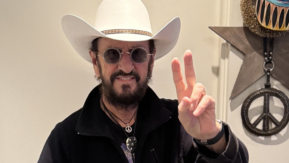 Ringo Starr refrendó su amor por el country-rock | En su nuevo disco ...