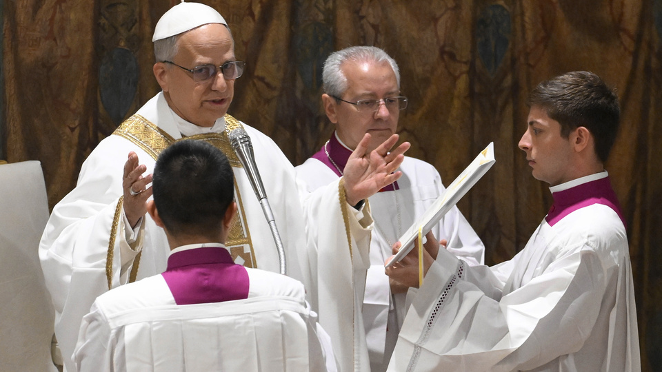 El Papa León XIV alertó por el declive de la fe en favor del "dinero" o ...