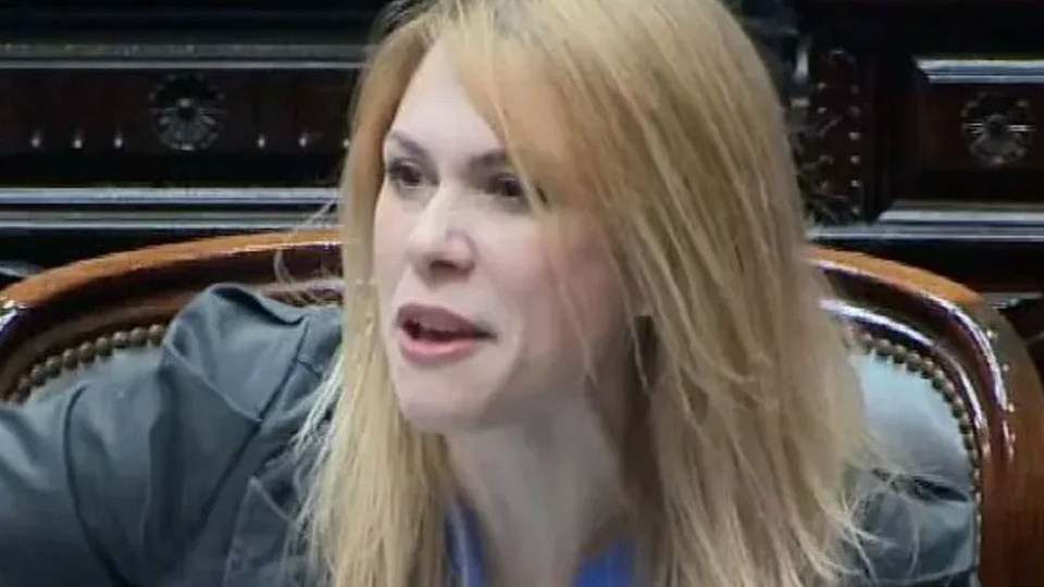 Lilia Lemoine y una provocación a los jubilados que se manifestaban en ...