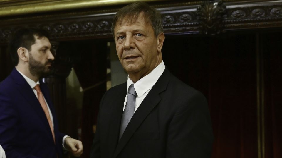 Sex ru.com she has stunning features with a tough