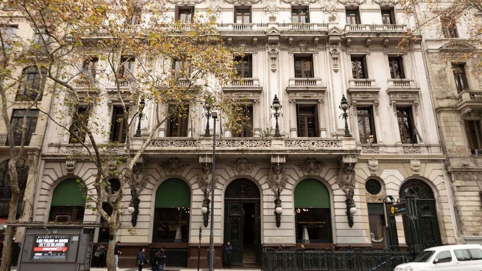 Inauguran un nuevo espacio cultural en el histórico edificio de La Prensa | Un ícono porteño ...