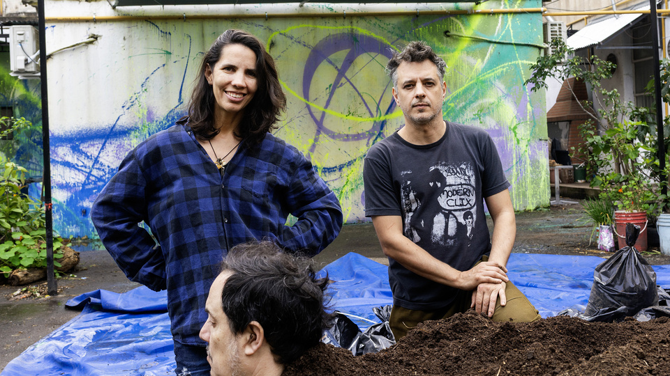 Cuando la tierra es vinculante | "Manifiesto Compost", obra dirigida ...