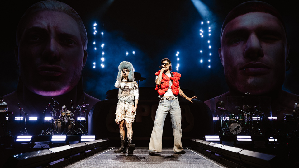 CA7RIEL y Paco Amoroso y la fiestita sorpresa del PAPOTA Tour en Buenos ...