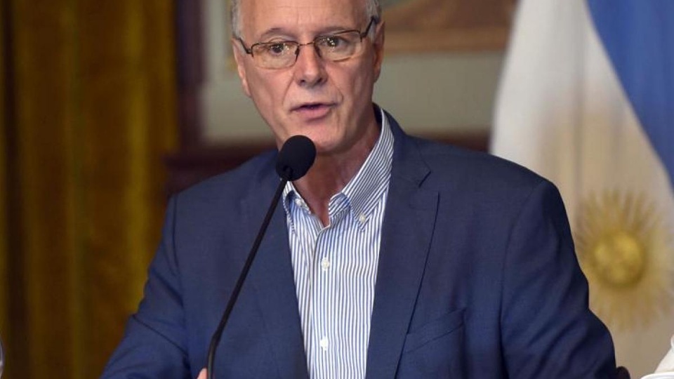 Daniel Gollán: “Las decisiones sobre la cuarentena se deben tomar antes ...