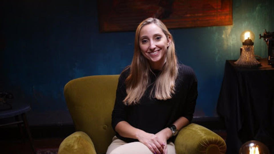 Julia Strada: "Para que baje el blue tienen que aparecer los dólares ...