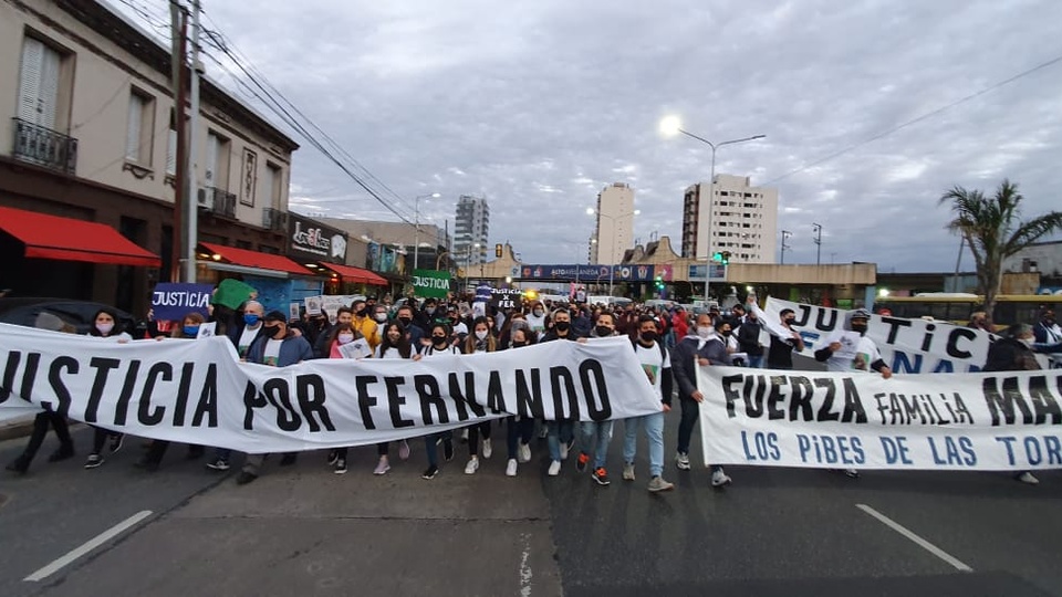 Familiares y amigos de Fernando Marino marcharon para pedir justicia ...