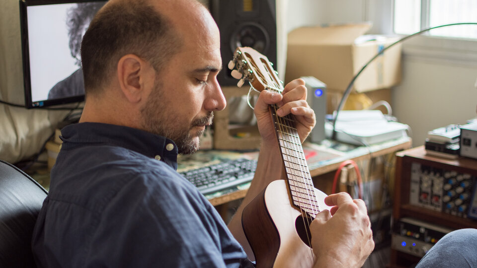 Martín Elizalde presenta su nuevo disco | El cantautor fue fundador de ...