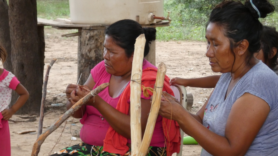 Mujeres wichí crearon una marca colectiva para vender sus tejidos ...