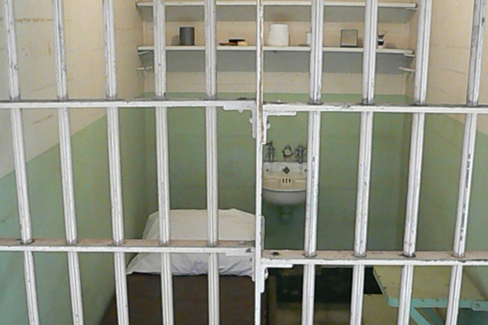 Yendo de la playa al calabozo | Página12