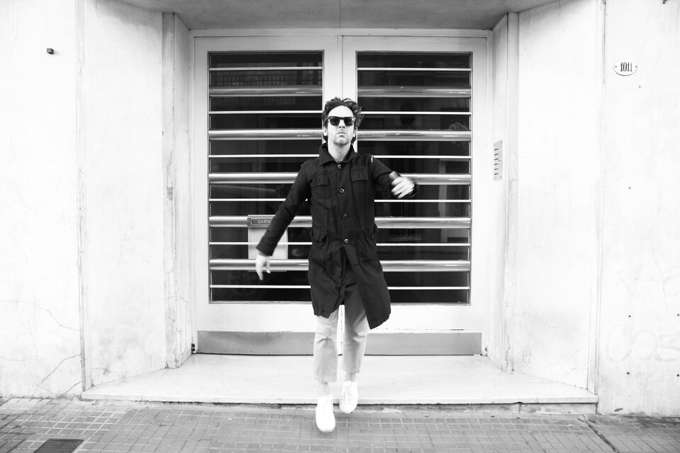 Leandro Lopatín, guitarrista de Turf y Poncho, presenta su primer disco ...
