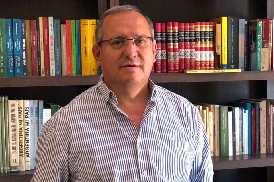 El historiador Víctor Hugo Robledo propone "redescubrir al Facundo ...