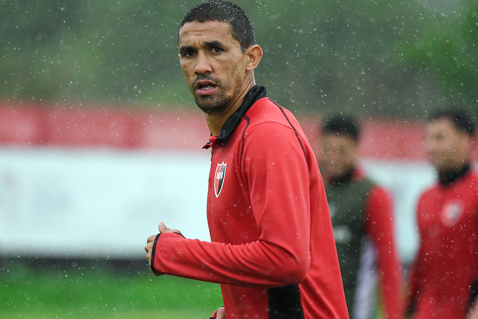 Una oportunidad ante Sarmiento | FUTBOL. De ganar esta noche, Ñuls ...