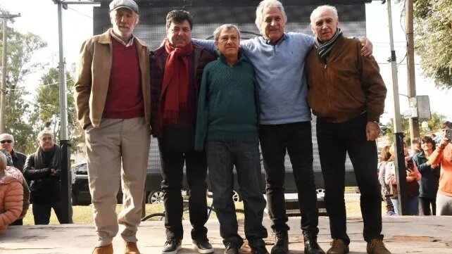 El Pato Fillol, homenajeado con una estatua en y a la altura | En San ... El Pato Fillol, homenajeado con una estatua en y a la altura | En San ...