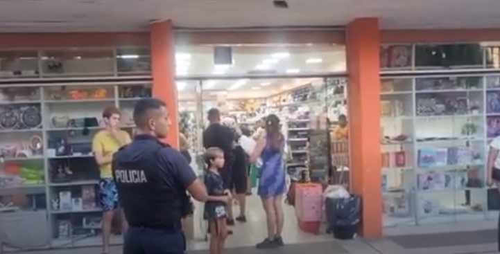 Montaron Un Operativo Policial Por Una Nena Que Robó Marcadores Y