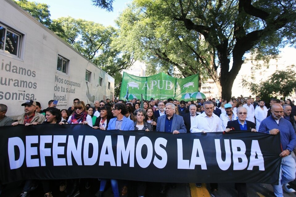 La UBA llevará a juicio al Gobierno por la implementación de la Ley de Financiamiento Universitario